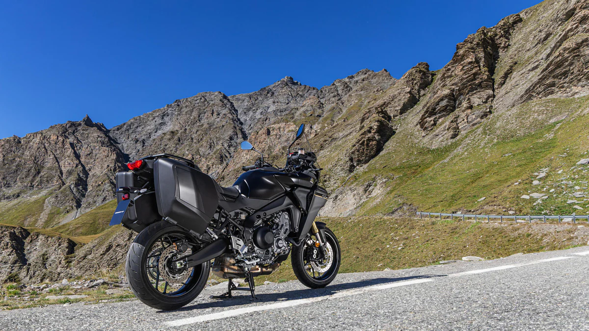 Yamaha Tracer 9 GT 2025 – turystyczny sport-tourer